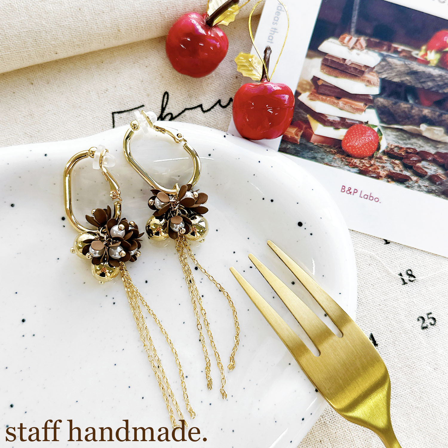 【即納4個入】マット フラワー チャーム 花 フラワーパーツ メタルパーツ アクセサリーパーツ 韓国 ★ B&P Labo. 問屋・仕入れ・卸・卸売の専門【仕入れならNETSEA】