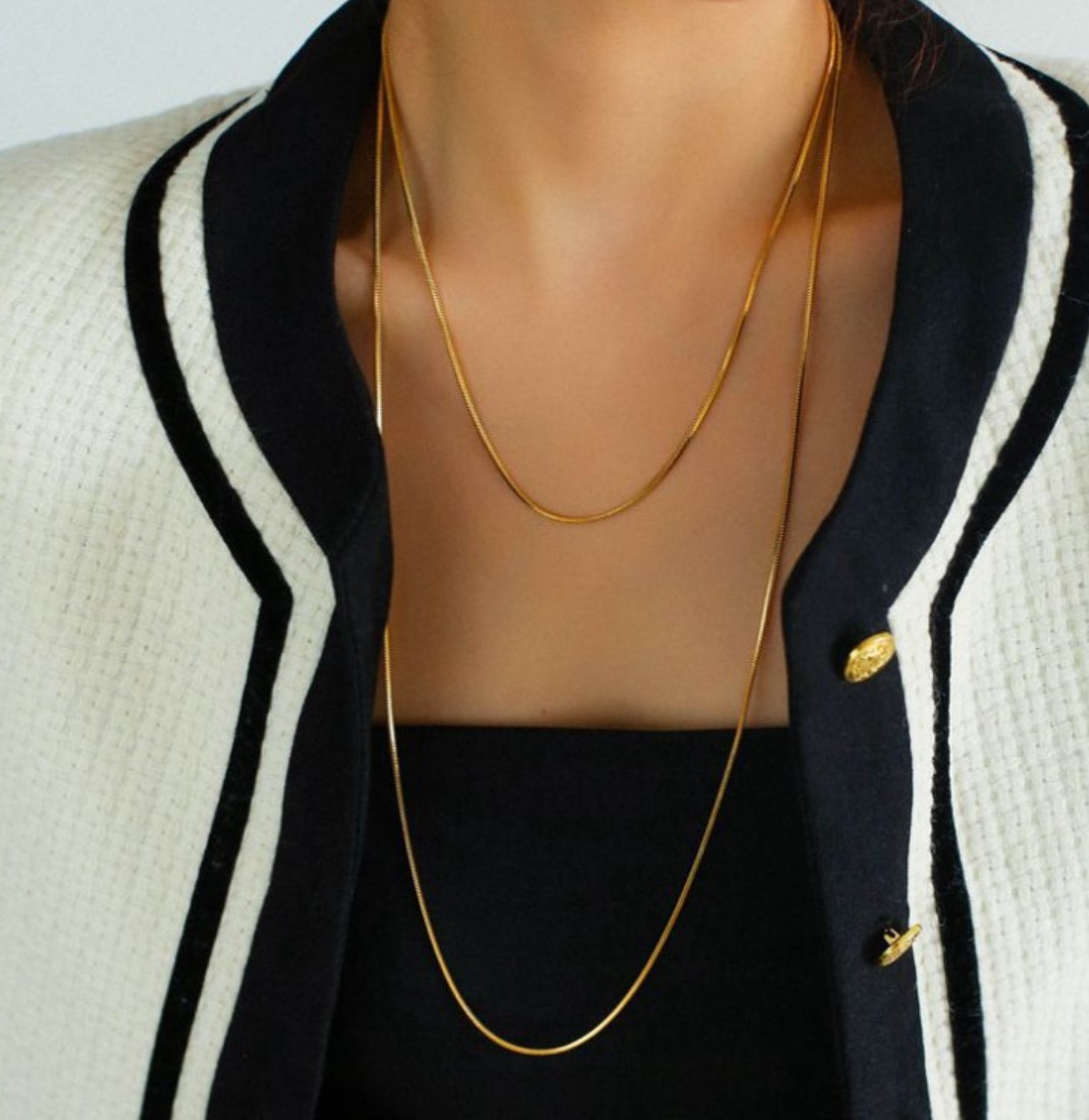 スネイクチェーンロングネックレス | 卸売・ 問屋・仕入れの専門サイト【NETSEA】