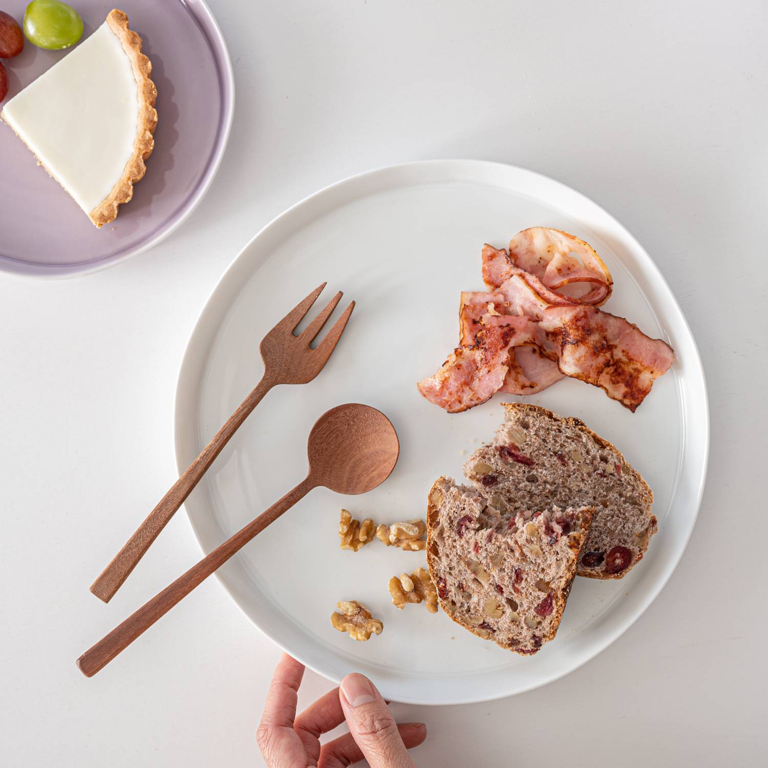 深山(miyama.) luonto-ルオント- 24cmプレート ルミ ホワイト[美濃焼] 有限会社 やまに 問屋・仕入れ・卸・卸売の専門【仕入れならNETSEA】