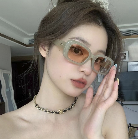 2025 ins超人気 韓国風 レディース サングラス 眼鏡 紫外線UVカット 日焼け止め | 卸売・ 問屋・仕入れの専門サイト【NETSEA】