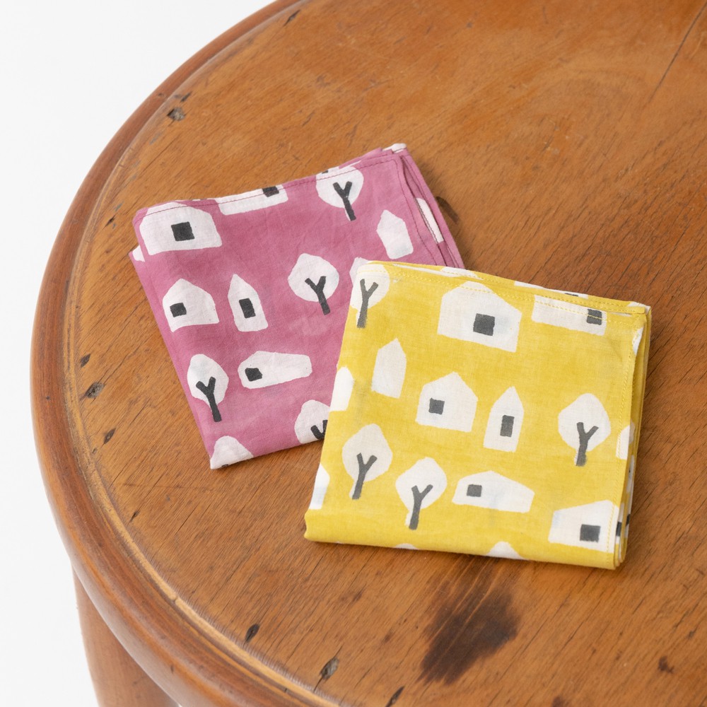 SSH：懐かしさを感じる小さなおうち柄 ブロックプリントのハンカチ ポケットサイズ 株式会社 NKT | 卸売・ 問屋・仕入れの専門サイト【NETSEA】