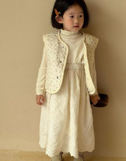2023秋新品★子供服 ベスト 両面着用 80-140cm Sun Flower 問屋・仕入れ・卸・卸売の専門【仕入れならNETSEA】