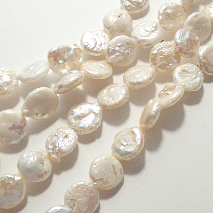 【233. コイン淡水パール ビーズ】 約10mm/粒 長さ 約18cm ホワイト 国内発送 淡水真珠 パーツワールド(partsworld) | 卸売・ 問屋・仕入れの専門サイト【NETSEA】