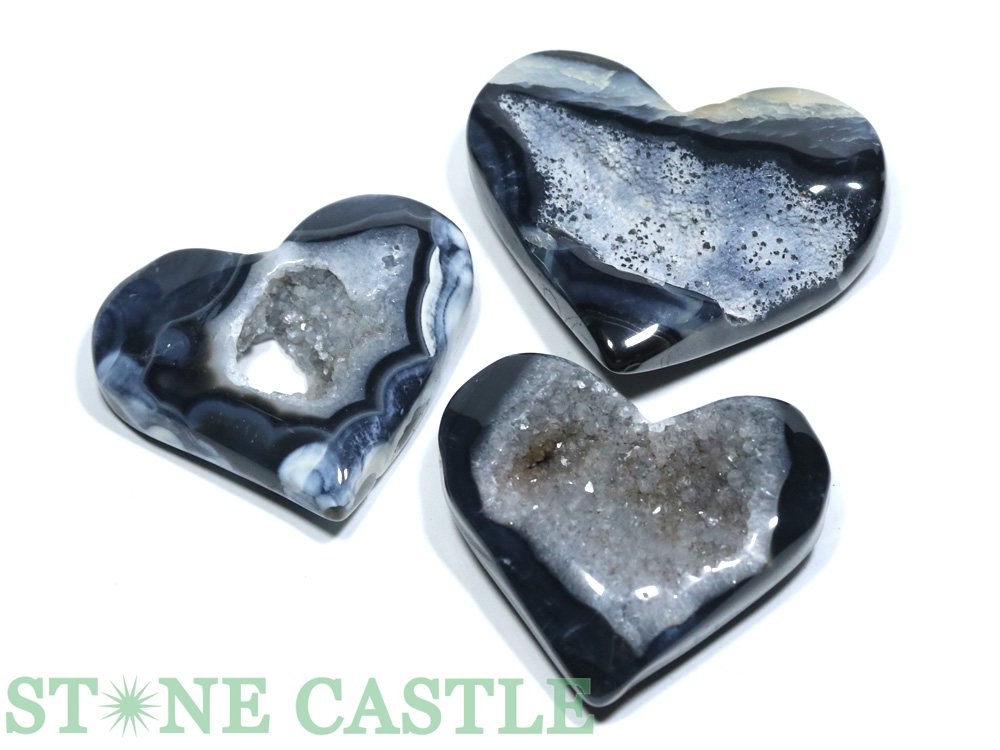 ☆一点物☆【置き石】ハート型 ドゥルージーブラックサードオニキス (3個セット) No.25 | 卸売・ 問屋・仕入れの専門サイト【NETSEA】
