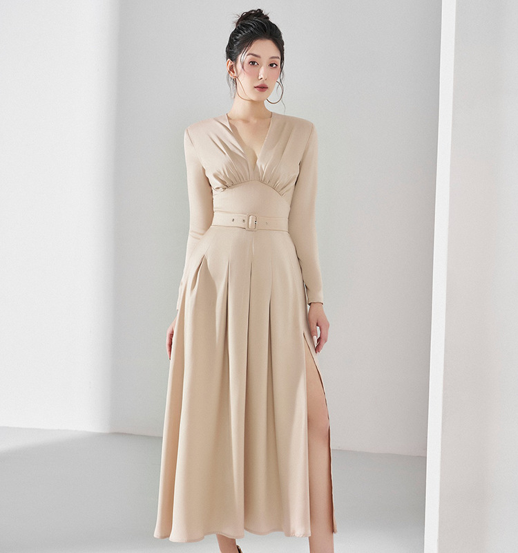 初回送料無料 秋の新作 おしゃれワンピース 長袖Vネックセクシーワンピース ファション洋服 Sommy 株式会社 | 卸売・ 問屋・仕入れの専門サイト【NETSEA】