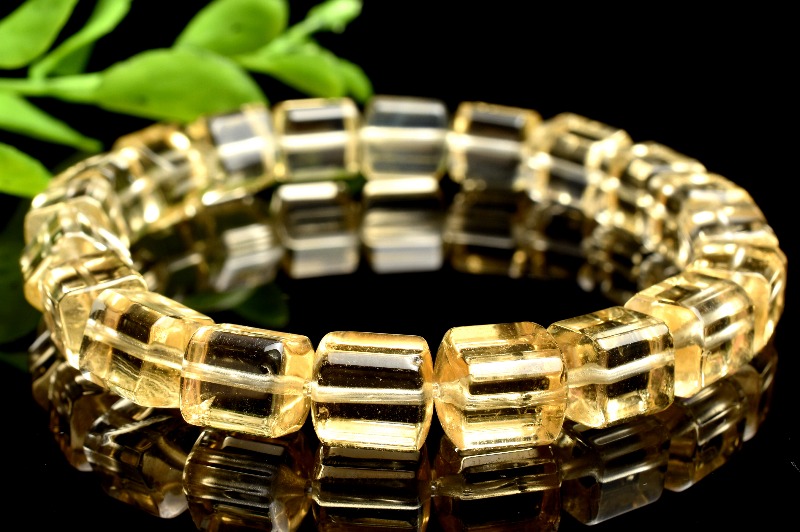 【1点物】透明感 シトリン 9-10x8mm キューブ ブレスレット _D7938 株式会社 SEKIKON 問屋・仕入れ・卸・卸売の専門 ...