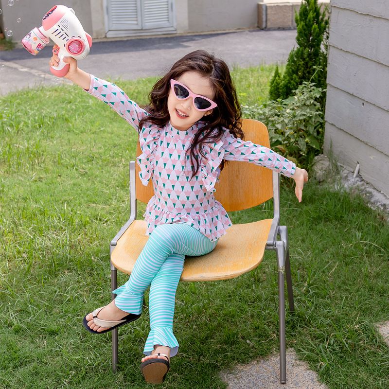 2025年新作★キッズ用アパレル 水着★水泳服★帽子付き★2色★90～140 竹昇 株式会社 | 卸売・ 問屋・仕入れの専門サイト【NETSEA】