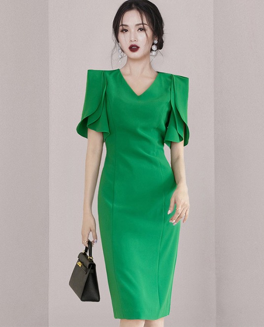 タイトワンピース フリル 切り替え スリム 着痩せ Vネック シンプル | 卸売・ 問屋・仕入れの専門サイト【NETSEA】