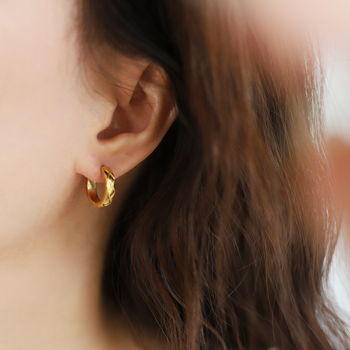 サージカルステンレスピアス アクセサリー 金属アレルギー対応 INS デザイン 18kコーティング | 卸売・ 問屋・仕入れの専門サイト【NETSEA】