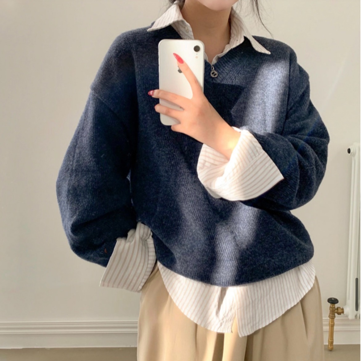 2025年INS 秋冬新作 気質 おしゃれ デザイン 厚手 長袖 V ネック ニット セーター | 卸売・ 問屋・仕入れの専門サイト【NETSEA】