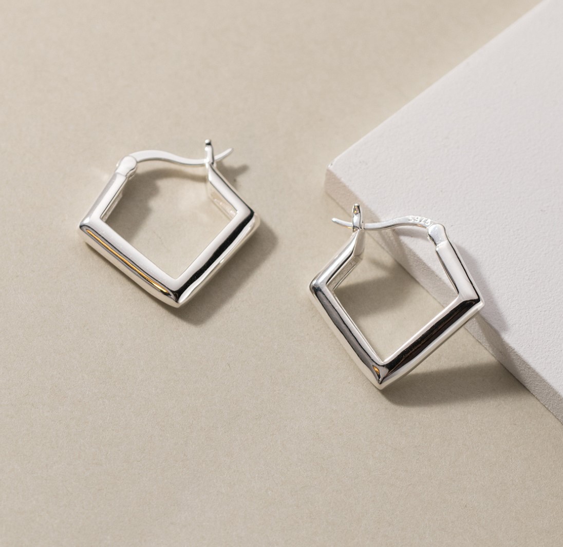 S925 菱形ピアス UP to YOU | 卸売・ 問屋・仕入れの専門サイト【NETSEA】