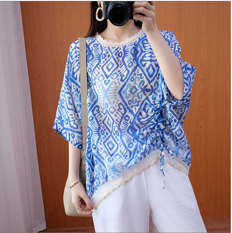 【春夏新作】ファッションTシャツ♪ブルー/ブラウン2色展開 株式会社 スリー・ストンズ レディース 問屋・仕入れ・卸・卸売の専門【仕入れなら ...