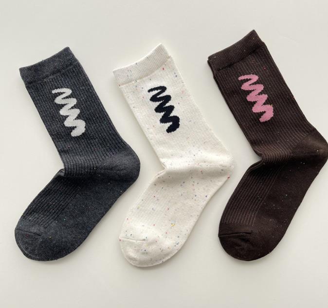 2024秋冬新作★レディース 靴下★ソックス ★快適 通気性良い 履き心地良い 靴下中長セクション | 卸売・ 問屋・仕入れの専門サイト ...