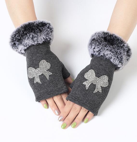 ダンサー必見手袋 !JAZZ パーティー DS 手袋 レディース手袋 ヒップホップ手袋 ダンス手袋 舞台手袋 CONFOR 問屋・仕入れ・卸・卸売の専門【仕入れならNETSEA】