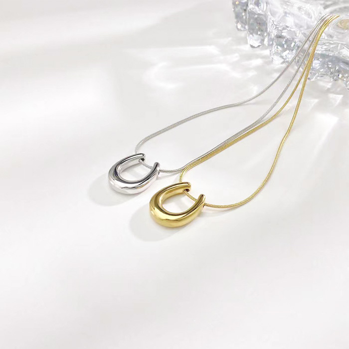 ステンレス ネックレス スネークチェーン 馬蹄 k18コーティング トップ【国内即納】 AXIA PLUS株式会社 問屋・仕入れ・卸・卸売の専門【仕入れならNETSEA】