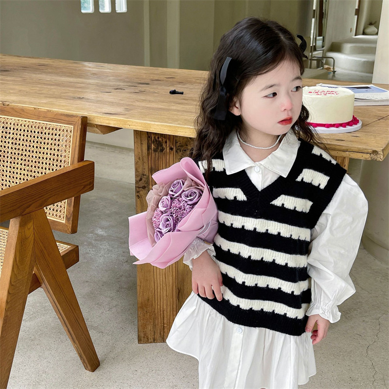 2023年春新作★子供服★女の子 袖無し チョッキ ベスト ニット ファッション★80cm-130cm Lateru_SweetSpot 問屋・仕入れ・卸・卸売の専門【仕入れならNETSEA】