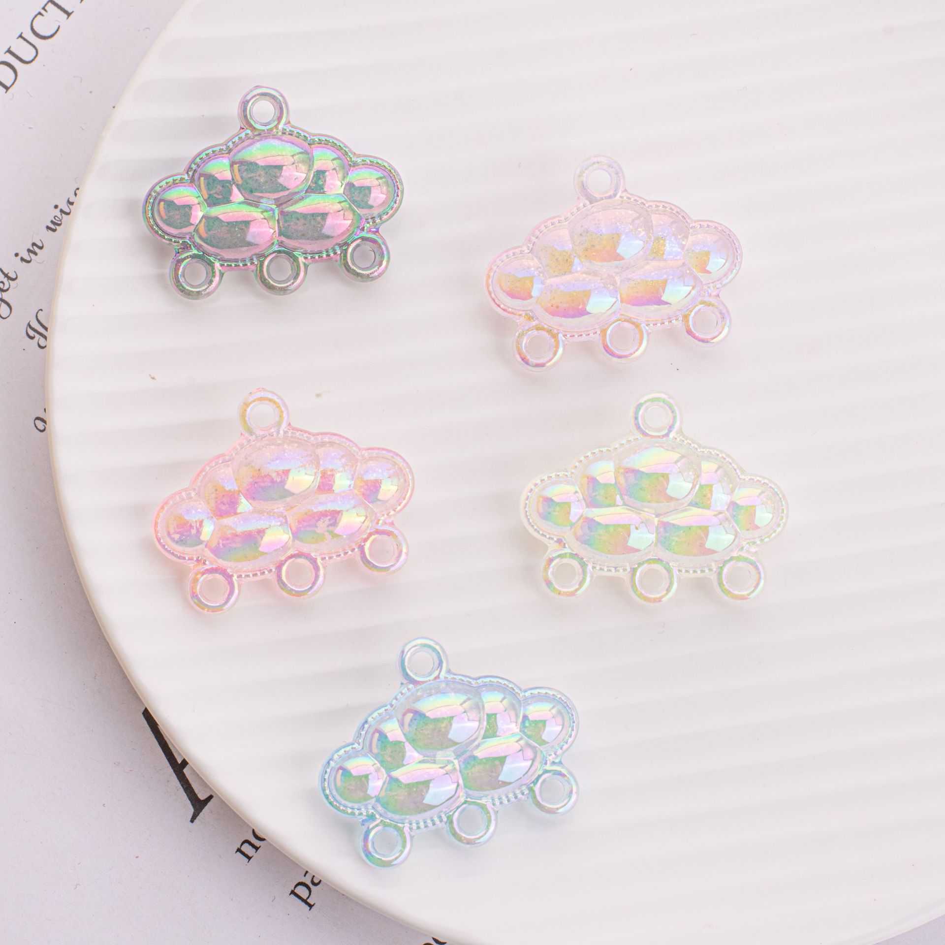 手芸diy用 穴あり DIY素材 ピアス材料 デコパーツ 携帯ストラップ アクリル 雲 ビーズパーツ 5色 LENA | 卸売・ 問屋・仕入れの専門サイト【NETSEA】