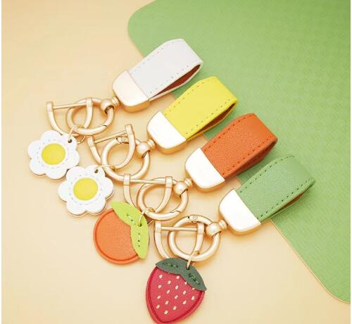 キーホルダー PUレザー おしゃれ キーリング レディース 車 スマホ バッグ かわいい ファームレーテスト 有限会社 問屋・仕入れ・卸・卸売の専門【仕入れならNETSEA】