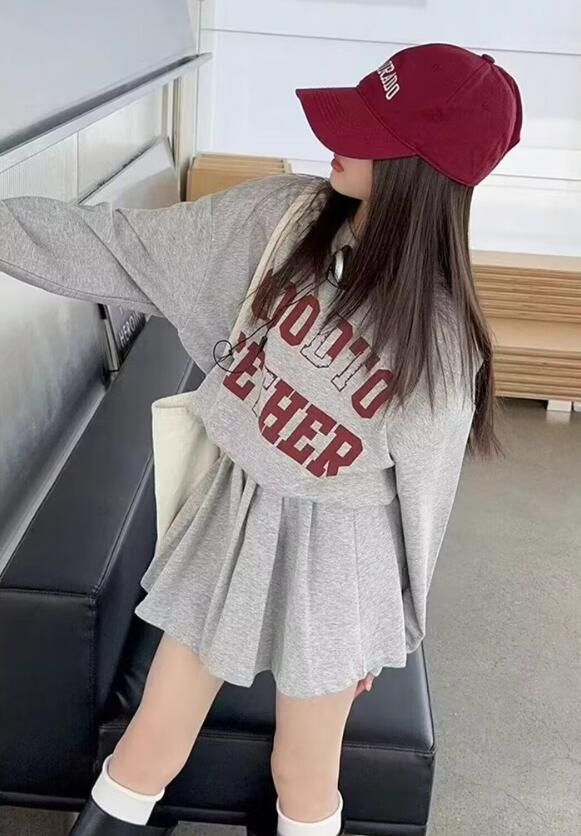 2024新品 子供服 キッズ 長袖トップス＋スカート セットアップ 120-170CM 株式会社伊林集団 | 卸売・ 問屋・仕入れの専門サイト【NETSEA】