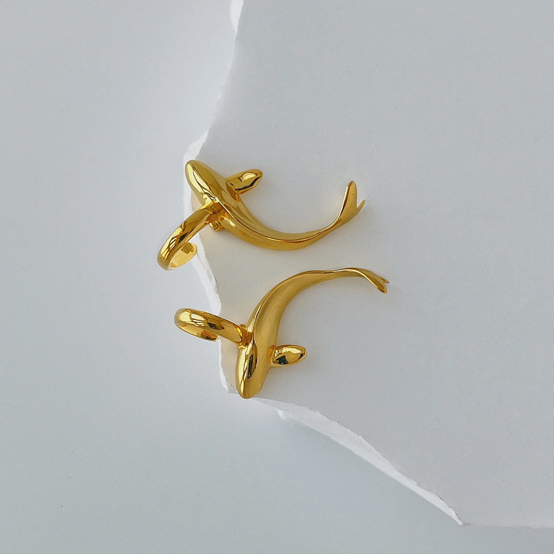 100％S925シルバー 金魚 イヤーカフ一対 18K金メッキマット仕上げ 2色 高品質シルバアクセサリー 株式会社MILAI | 卸売・ 問屋・仕入れの専門サイト【NETSEA】