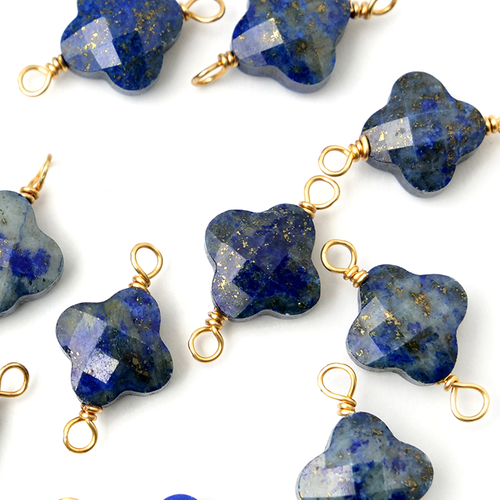 【K14GF／1個売り】ラピスラズリ コネクター クローバーカット 天然石チャーム 約18×10mm ワイヤー | 卸売・ 問屋・仕入れの専門サイト【NETSEA】