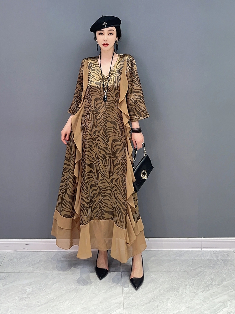 初回送料無料 ゆったりサイズワンピース 人気ワンピース 個性的ワンピース Vネックワンピース Sommy 株式会社 | 卸売・ 問屋・仕入れの専門サイト【NETSEA】