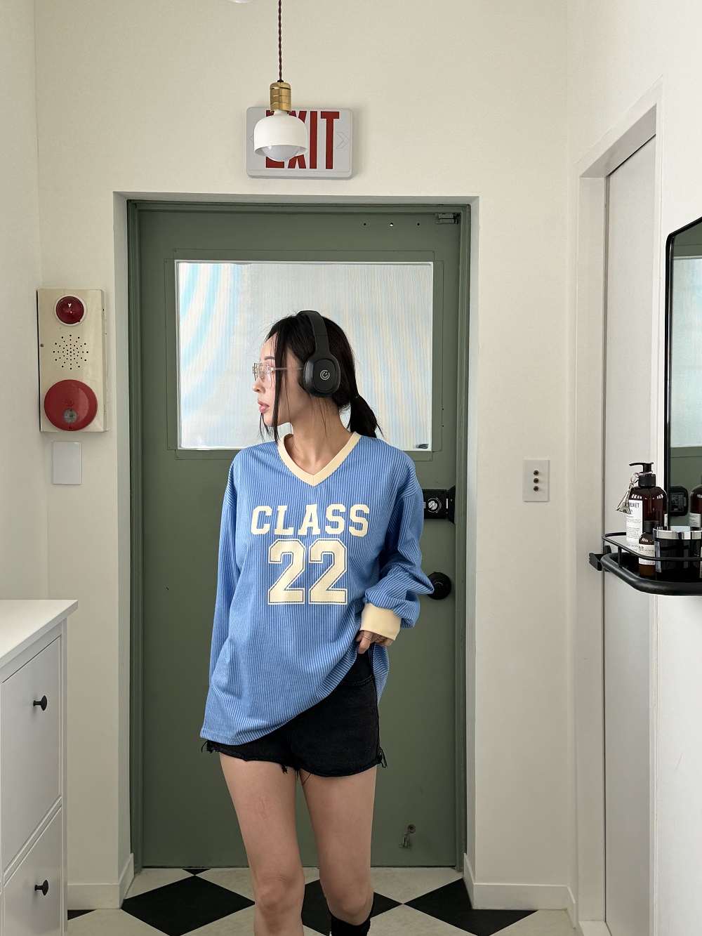 【韓国ファッション】2024年春新作 クラス22 配色スウェット トップス 株式会社 ベイシアン 問屋・仕入れ・卸・卸売の専門【仕入れならNETSEA】