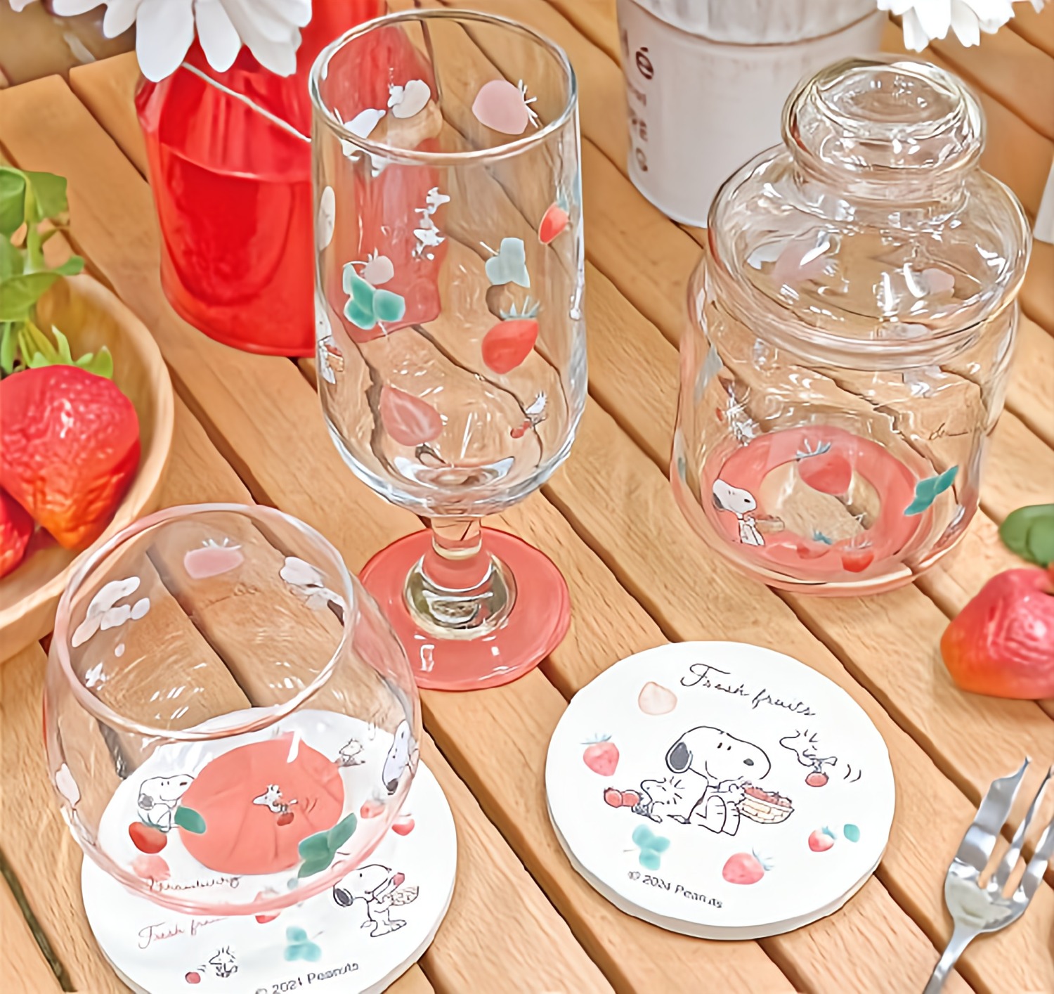 SNOOPY スヌーピー ストロベリー ゆらゆらグラス ストロベリー SN SPIK-249 雑貨のFULTAC（フルタック） 問屋・仕入れ・卸・卸売の専門【仕入れならNETSEA】