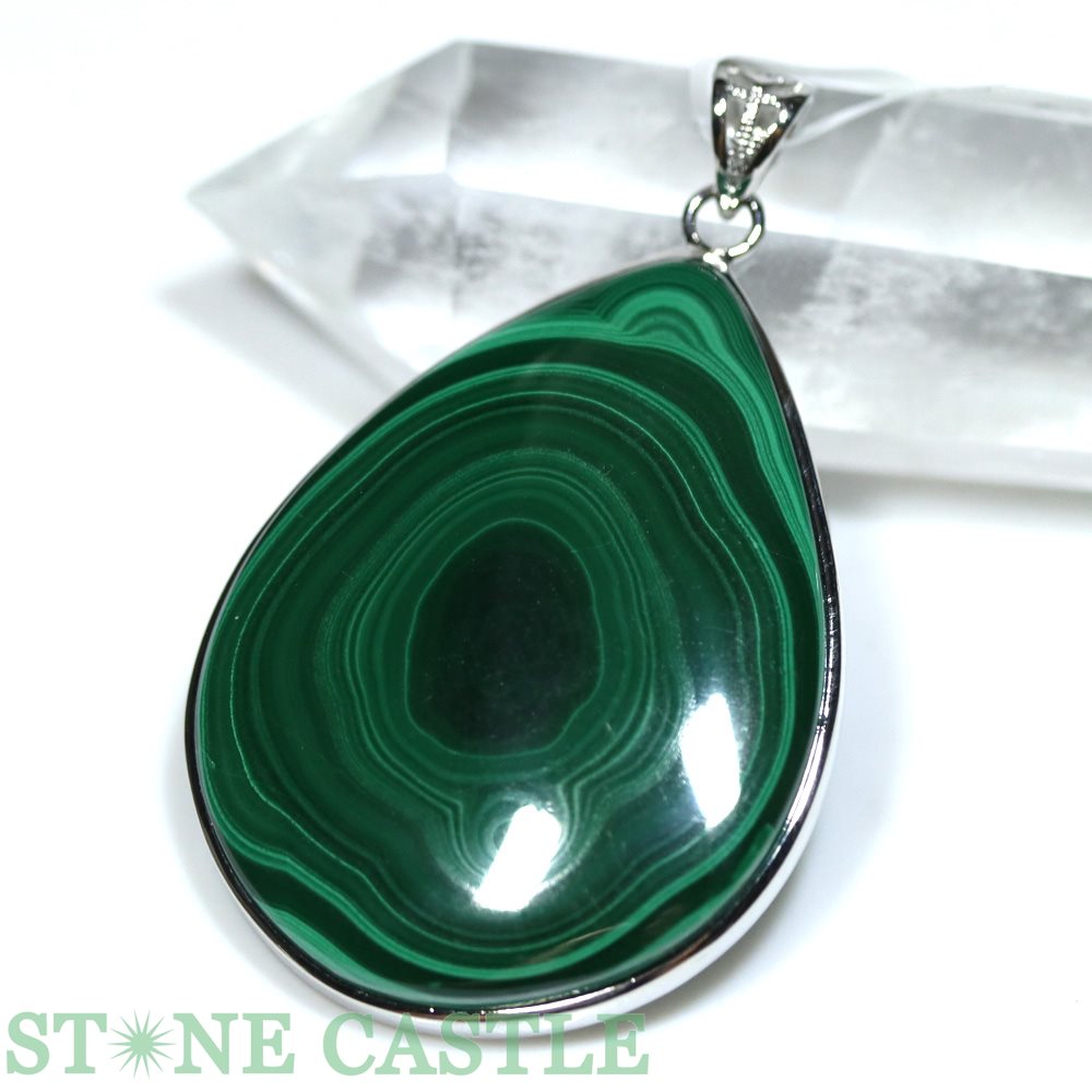 ☆一点物☆【ペンダントトップ】マラカイト しずく型 (sv925) No.55 天然石卸のストーンキャッスル | 卸売・ 問屋・仕入れの専門サイト【NETSEA】