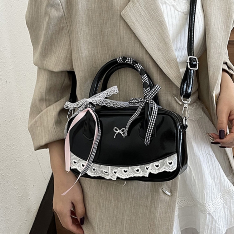 PUトートバッグ ハートレース付き ボストンバッグ ハンドバッグ デイリー 韓国バッグ | 卸売・ 問屋・仕入れの専門サイト【NETSEA】