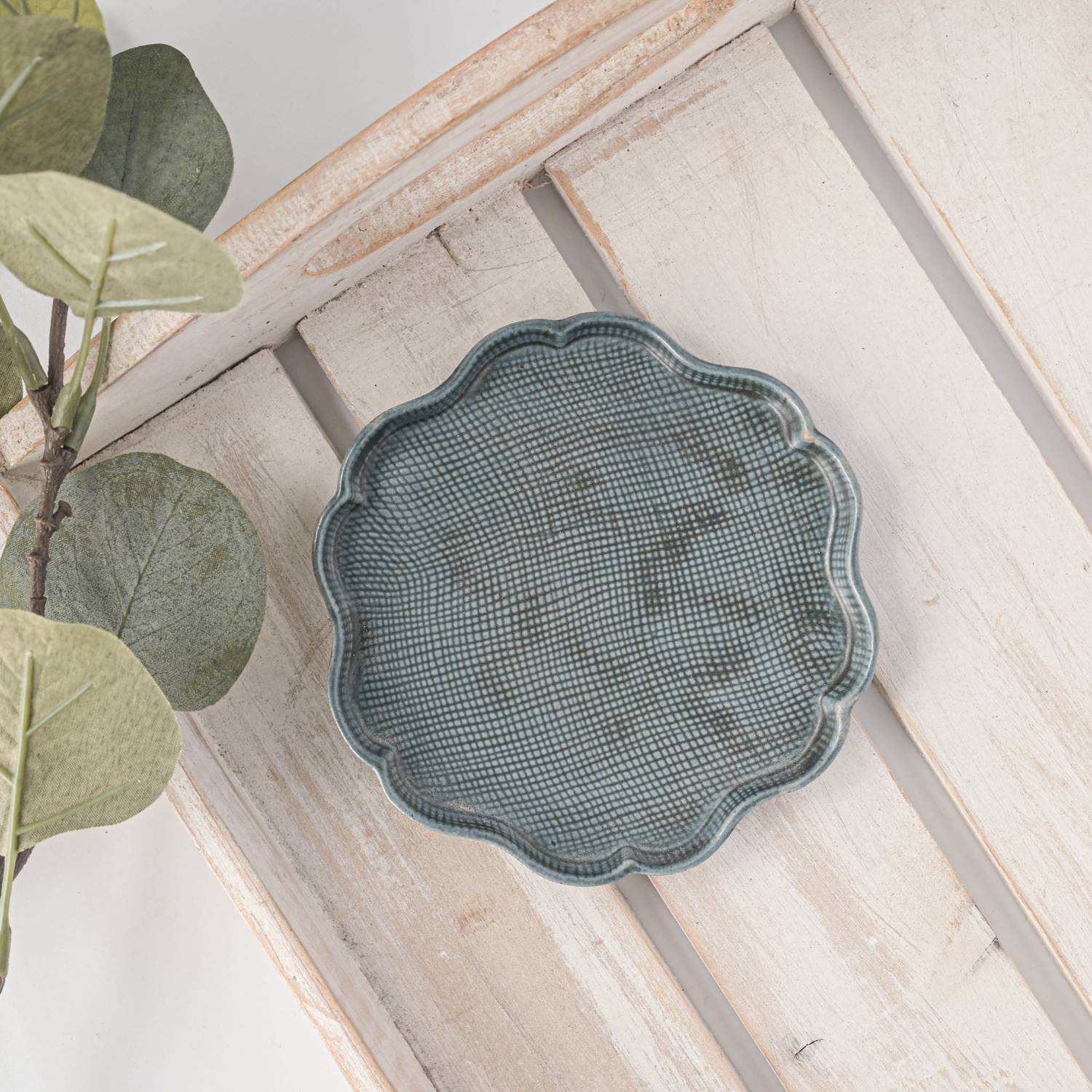 【特価品】花がたフラットプレート ブルー[B品][美濃焼] | 卸売・ 問屋・仕入れの専門サイト【NETSEA】